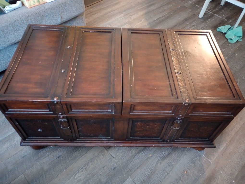 BEAUTIFUL WOOD CHEST/ CENTER TABLE W/ BELT/ BUCKLE DECOR $ 130 for Sale ...