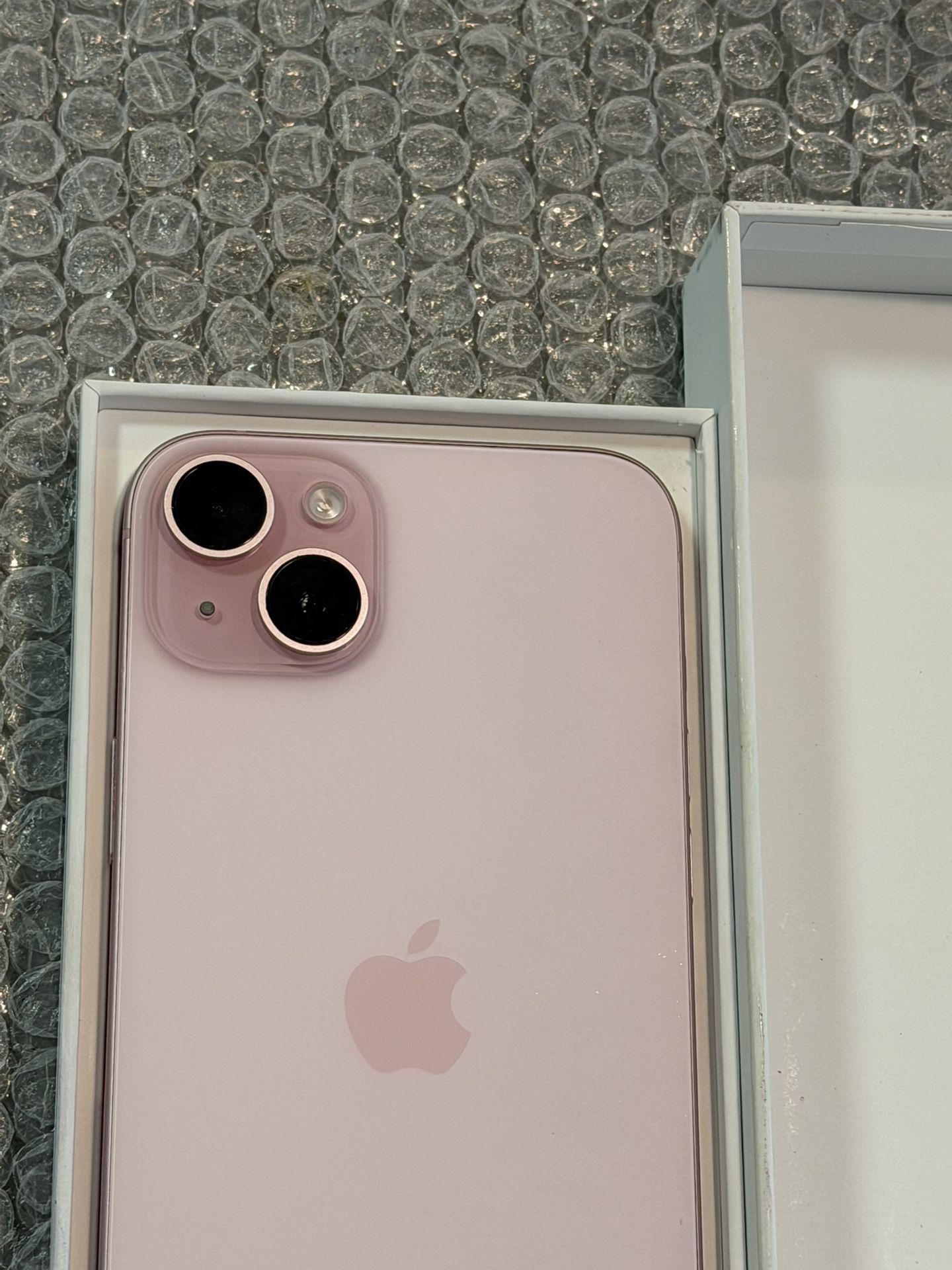 iPhone 15 PLUS Size Pink T-Mobile Metropcs Mint Mobile for Sale in ...