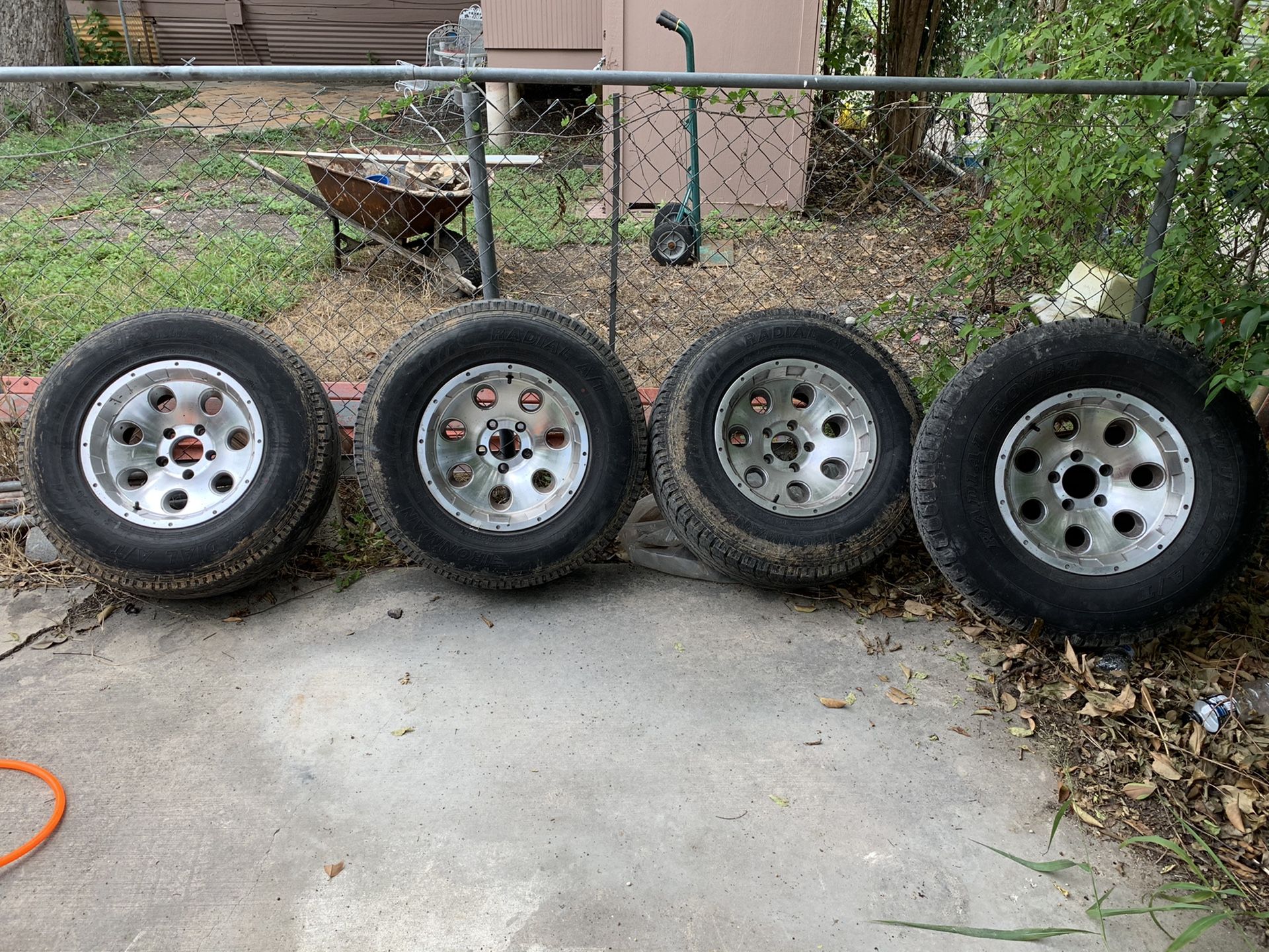 15 inch Chevy s10 wheels with lugs nuts and key lock for Sale in San ...