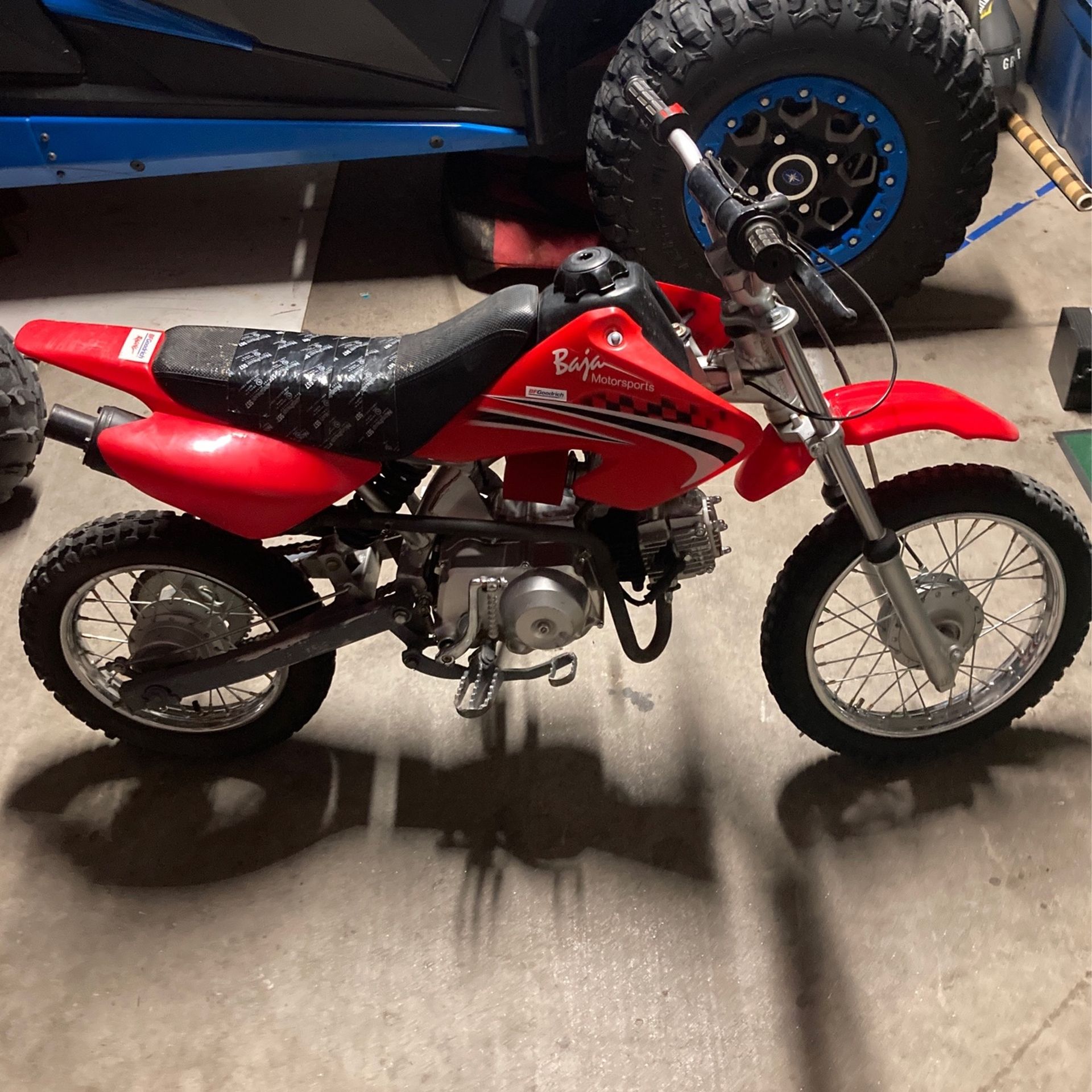 Baja Pit Bike Dirt Bike 70cc for Sale in Surprise, AZ - OfferUp