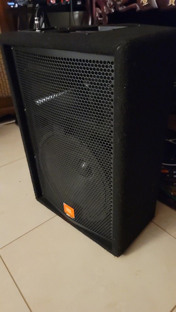 Jbl Jrx 100 Speaker for Sale in Irwindale, CA - OfferUp