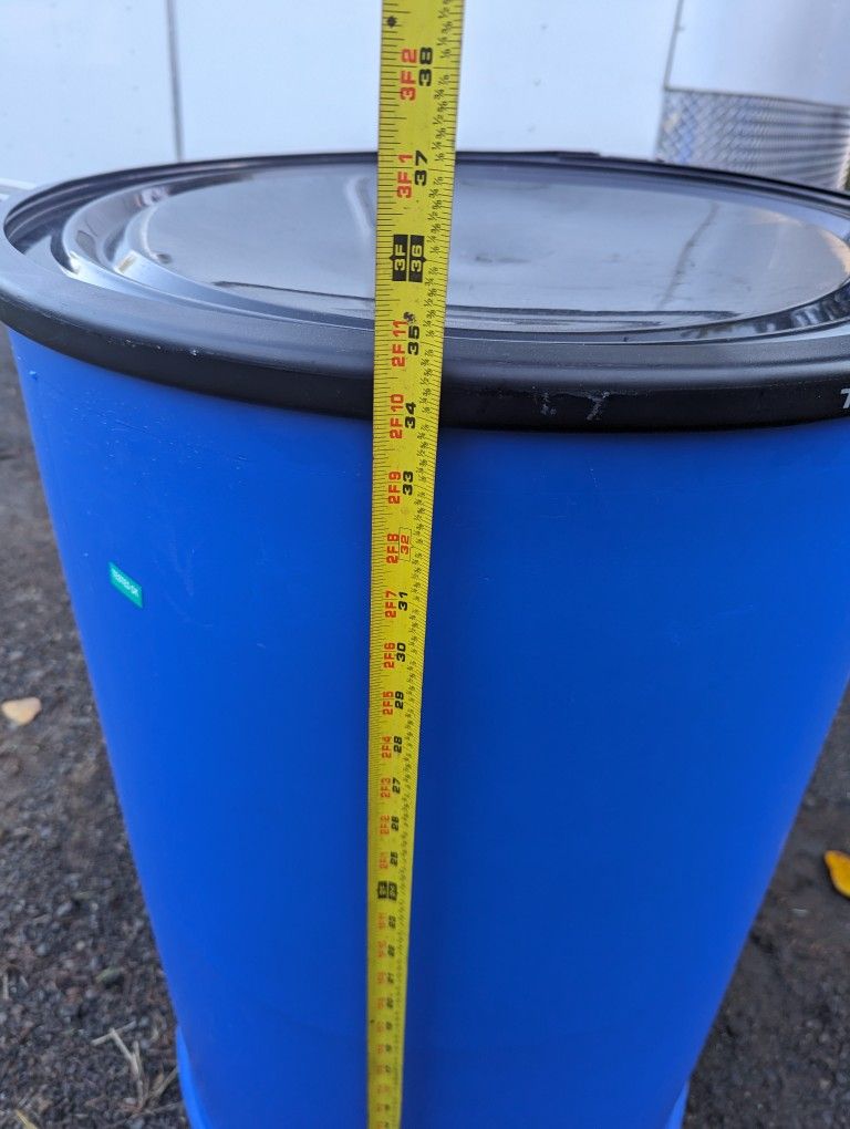 Removable Lid 50 Gallon Barrels for Sale in Skok, WA - OfferUp