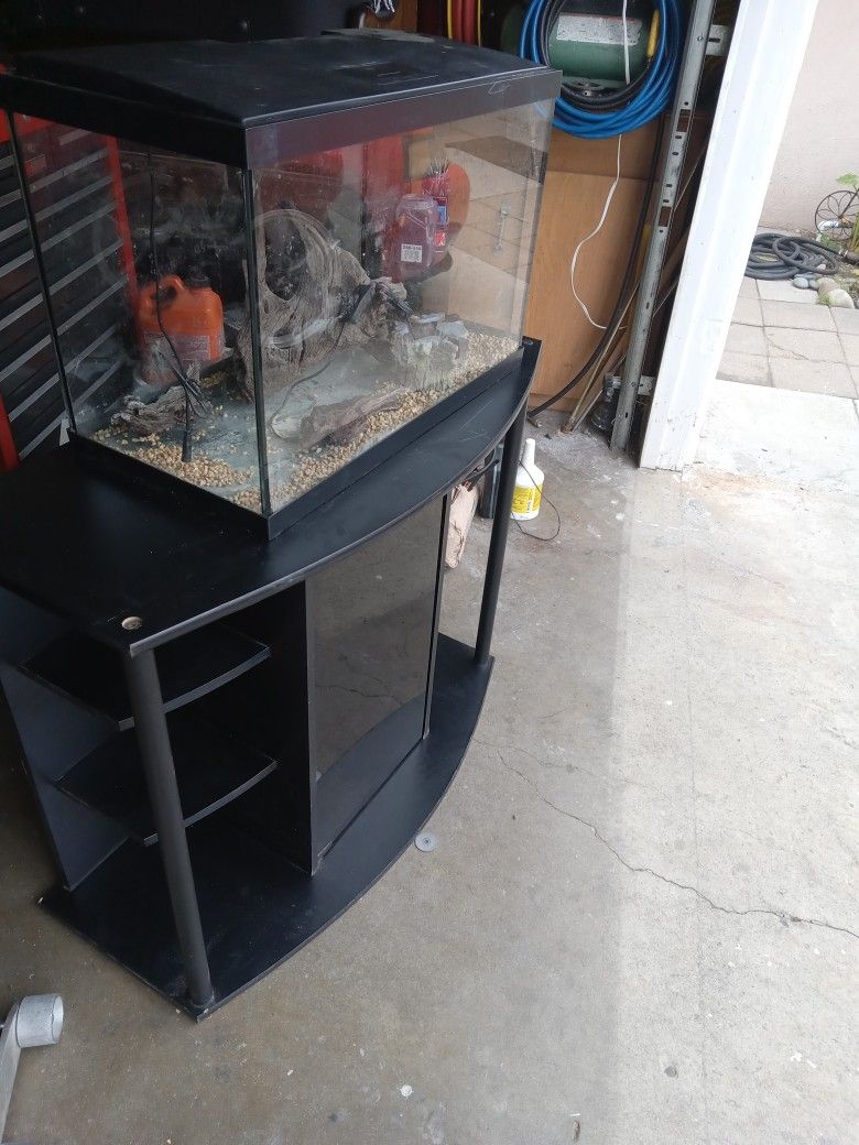 Pesera 12x24x16 for Sale in Fullerton, CA - OfferUp