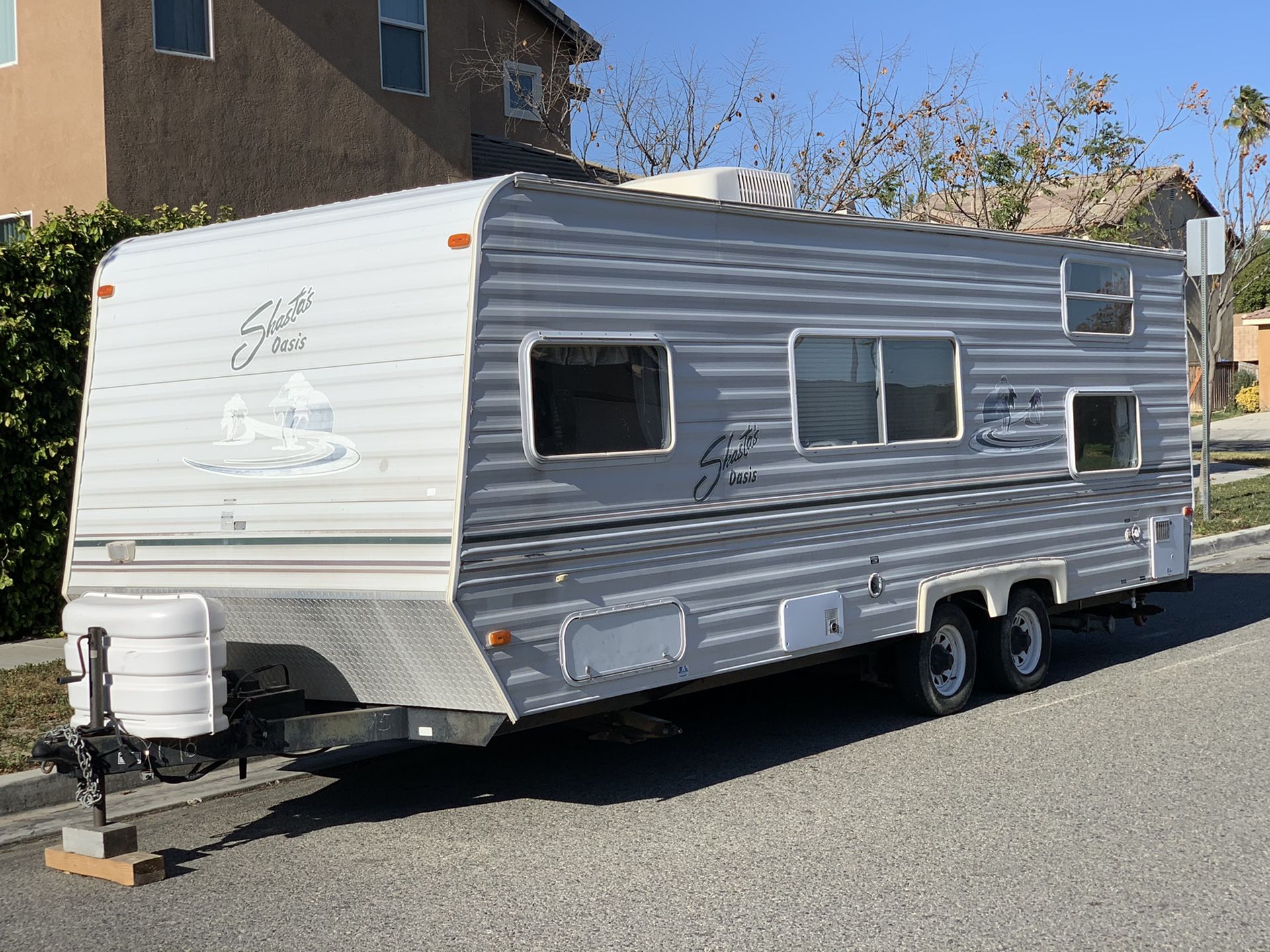 2004 Coachmen Shasta Bunkhouse Trailer 25 FT. for Sale in Riverside, CA ...