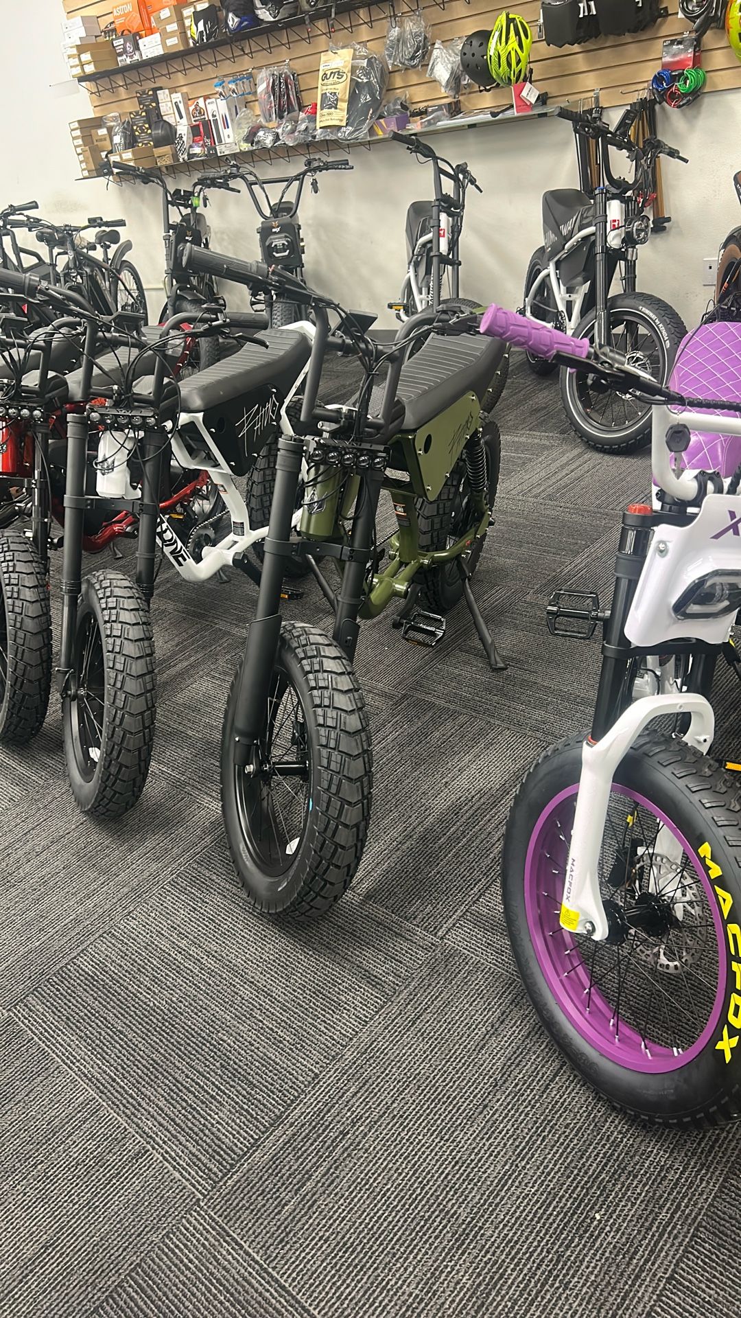 Throne Rhino Ebike 1200w 60v for Sale in Anaheim, CA - OfferUp