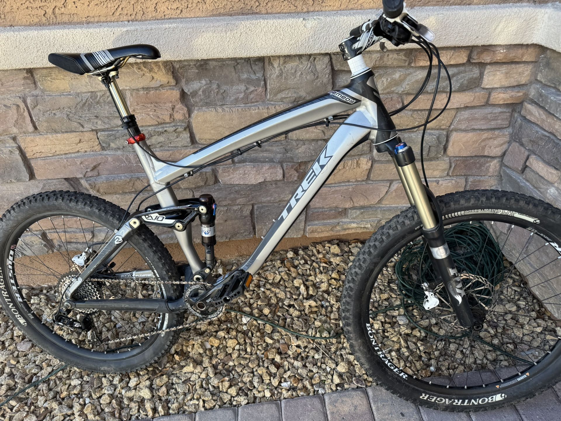 XL TREK REMEDY 7 FULL SUSPENSION MOUNTAIN BIKE FOR SALE for Sale in Las ...