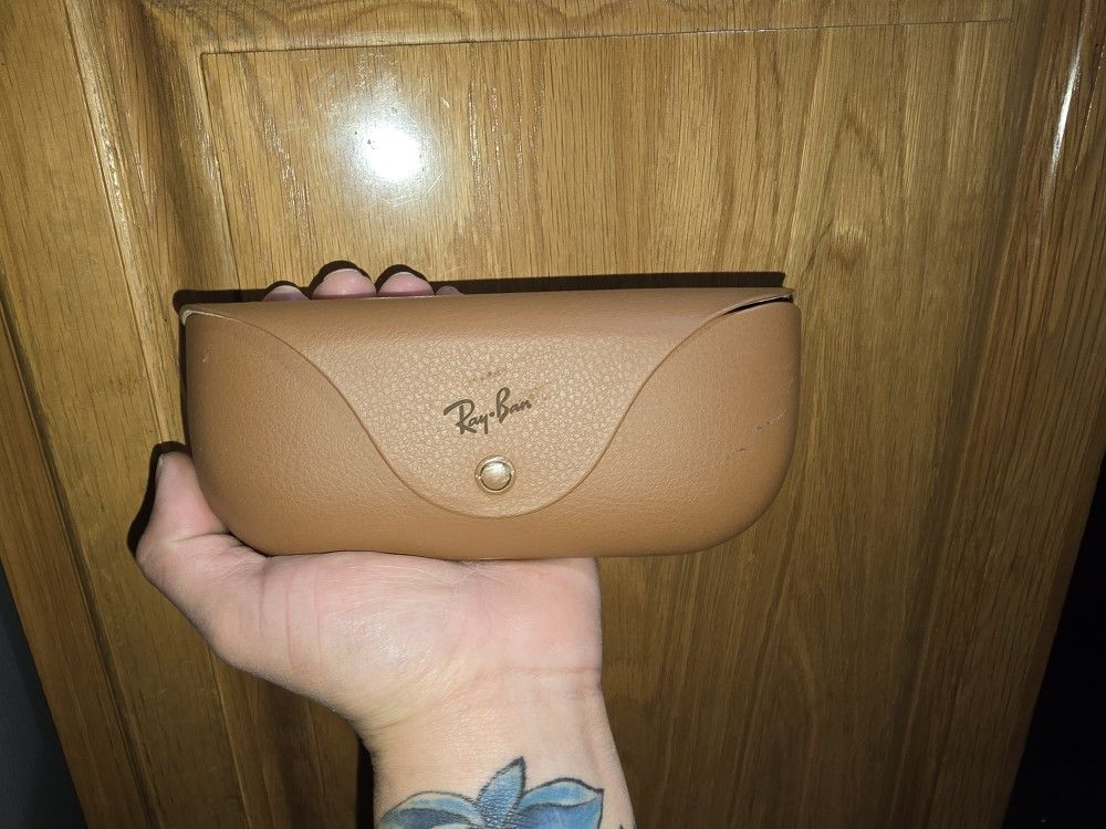 RAY-BAN Meta Charging Case For Smart Glasses Brown Leather. (CASE ONLY ...