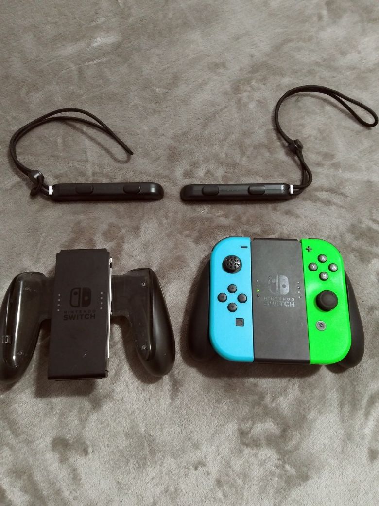 Green And Blue JOYCON Nintendo Switch Controller With Grip And Straps ...