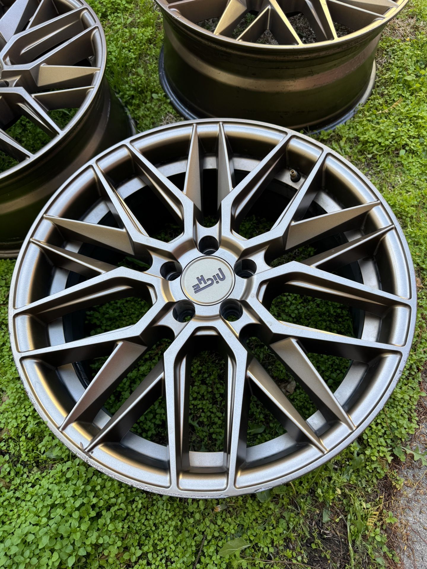 Niche Gamma Rims 19” Inch for Sale in South Gate, CA - OfferUp