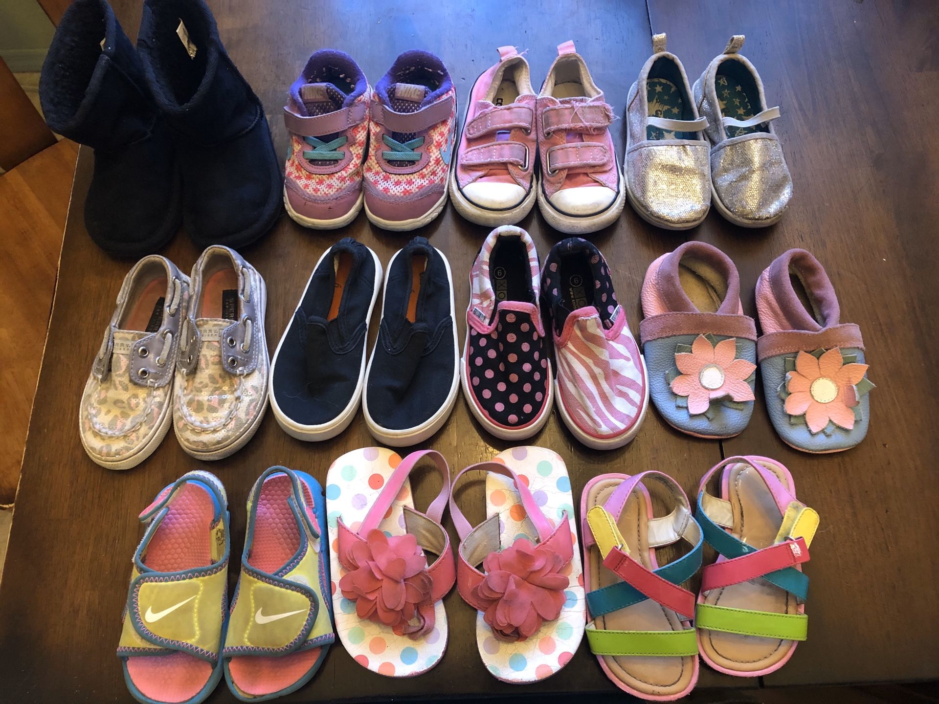 LOT of Toddler Girls Shoes Size 6 for Sale in Phoenix, AZ - OfferUp