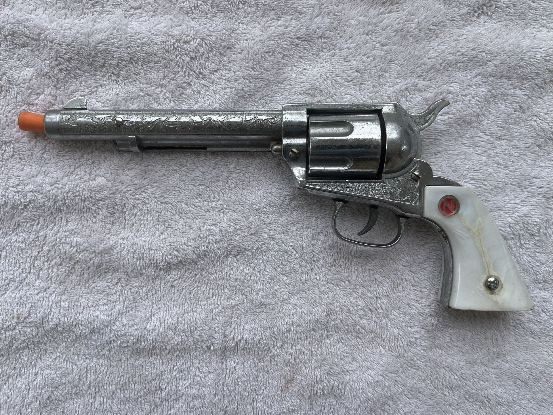 Desirable Vintage Nichols stallion, 45 Cap Gun toy pistol nice for Sale ...