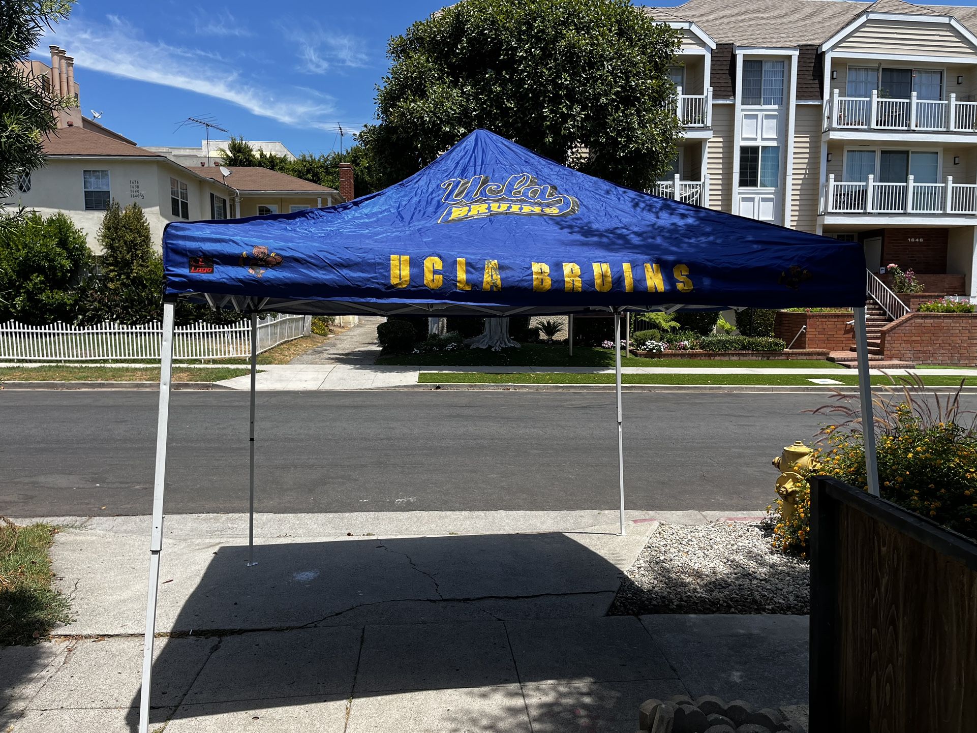 10 X 10 UCLA Bruins Canopy Pop Up EZ Up Tent for Sale in Los Angeles ...