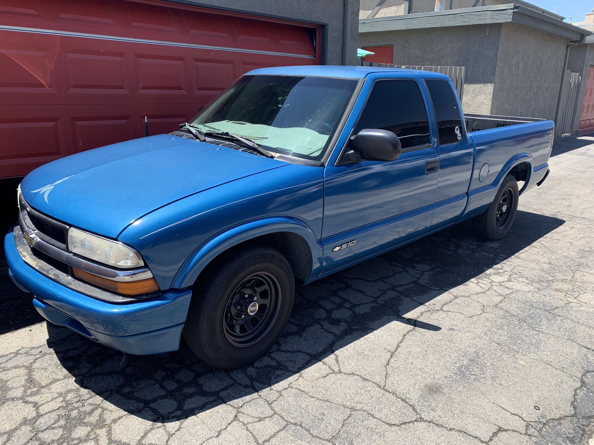 2000 Chevrolet S-10 for Sale in Lancaster, CA - OfferUp