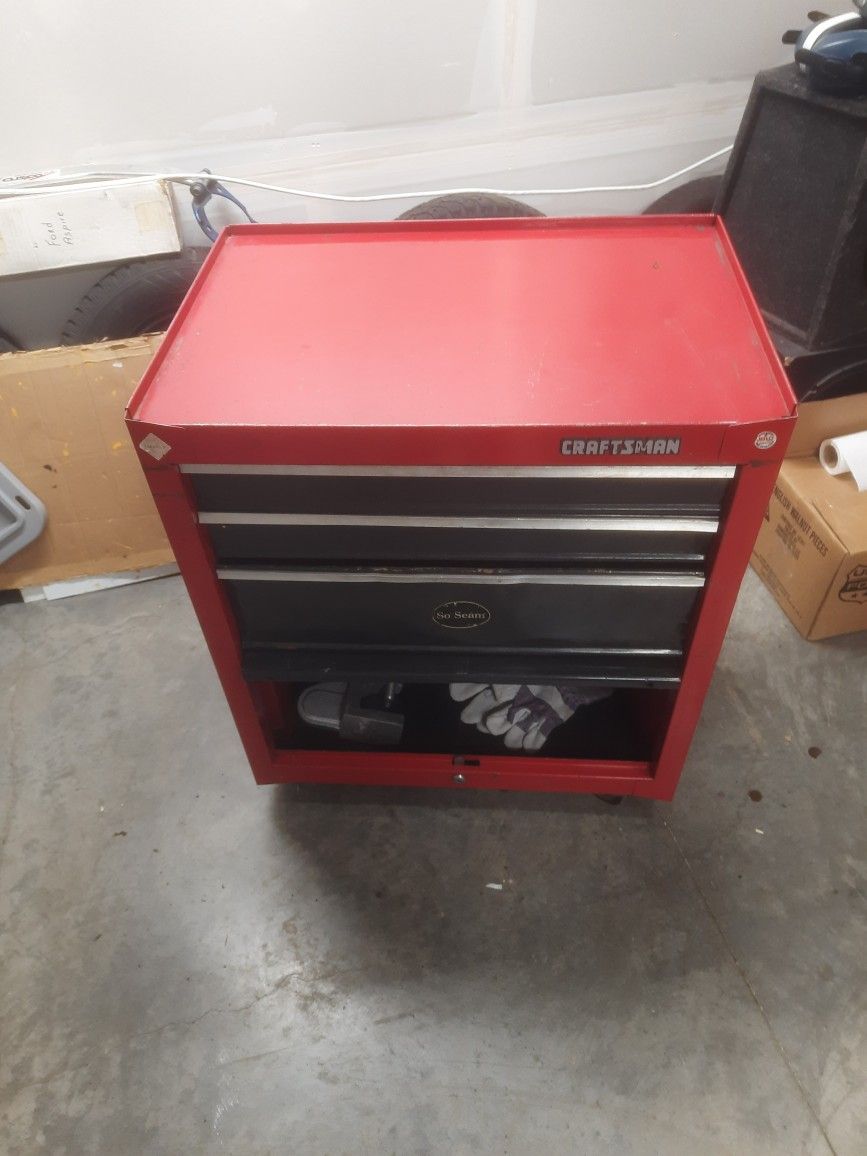 Craftsman Toolbox With Wheels for Sale in Puyallup, WA - OfferUp