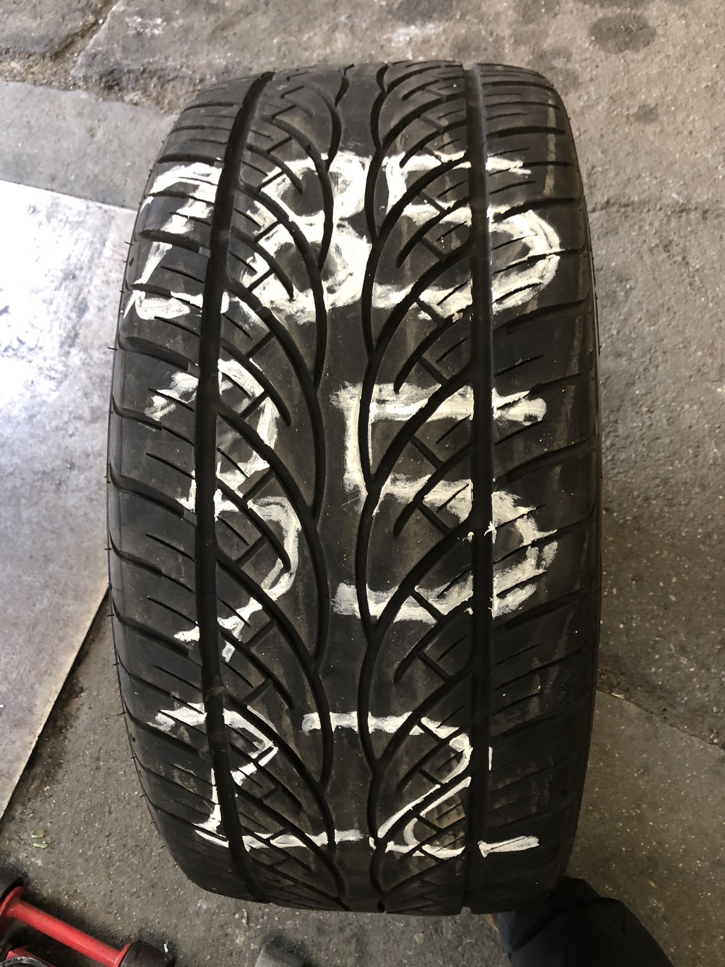 285/35/22 $100 for Sale in Irwindale, CA - OfferUp