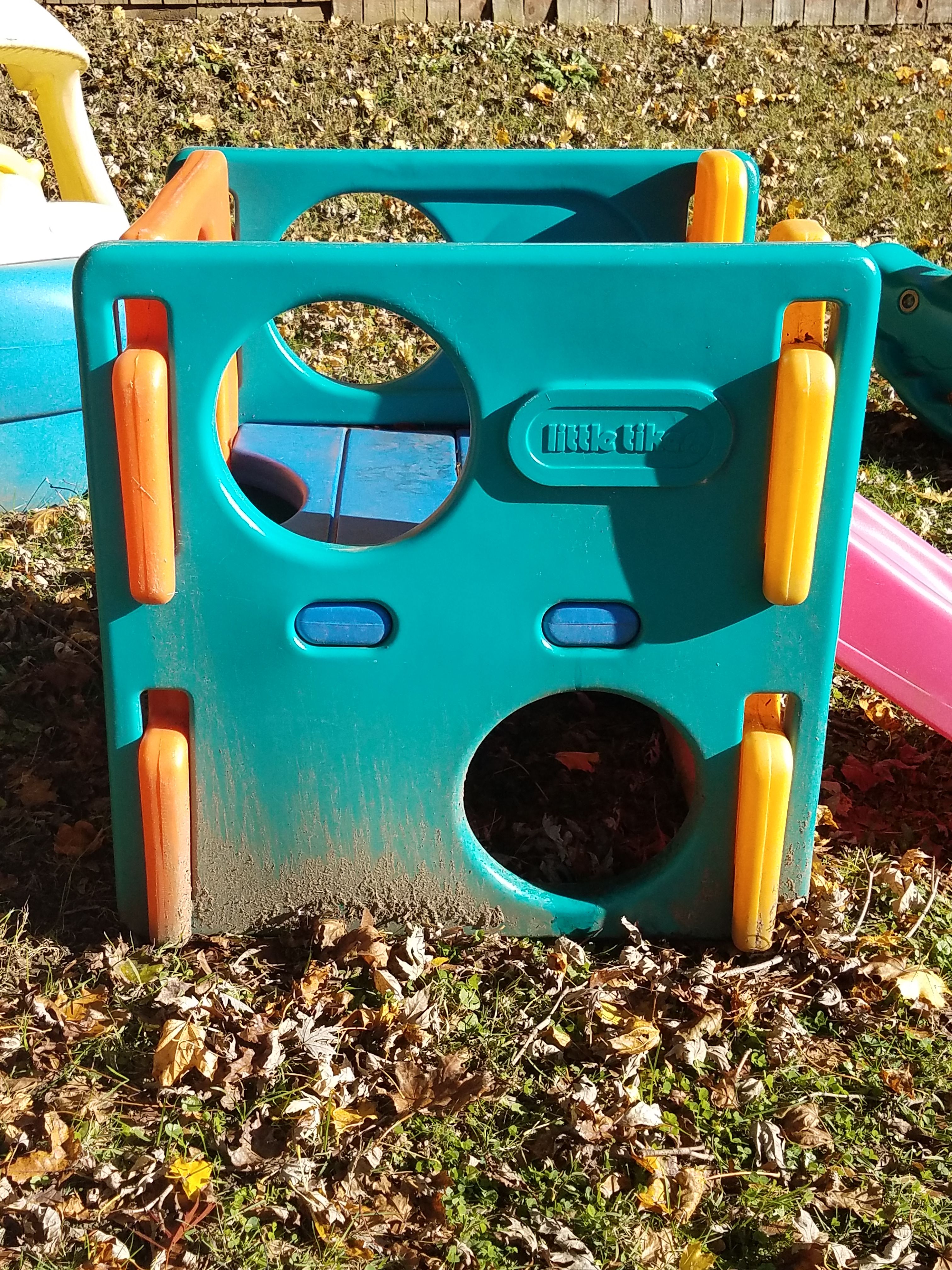 Little Tikes Cube Playhouse With Slide