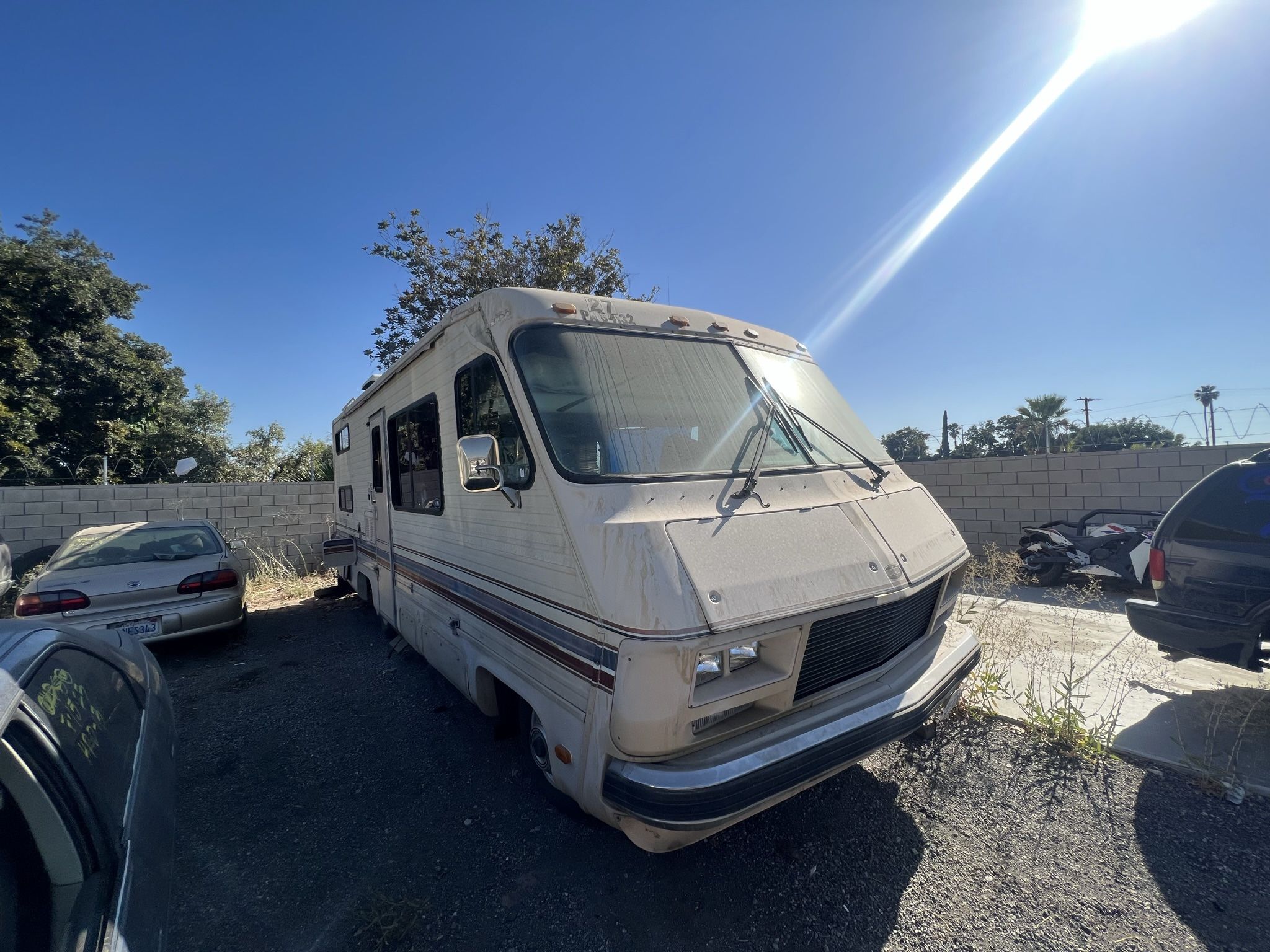 1989 BOUNDER MOTORHOME - NON RUNNER for Sale in Fontana, CA - OfferUp