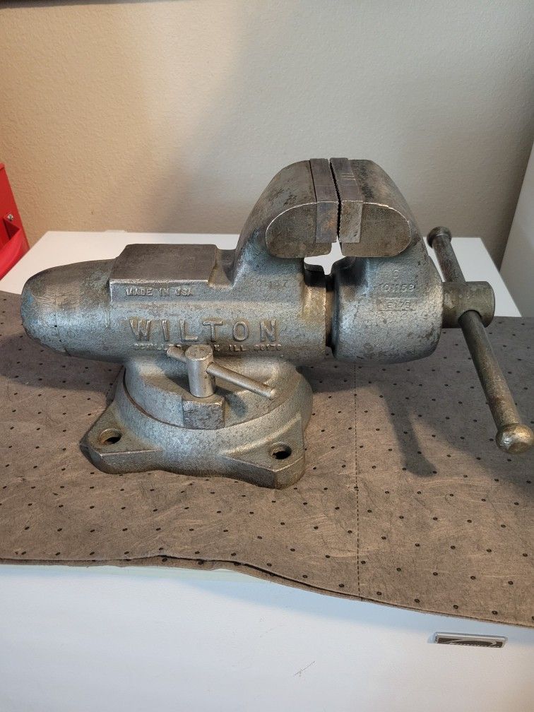 Wilton 400 Machinist Vise for Sale in El Paso, TX - OfferUp