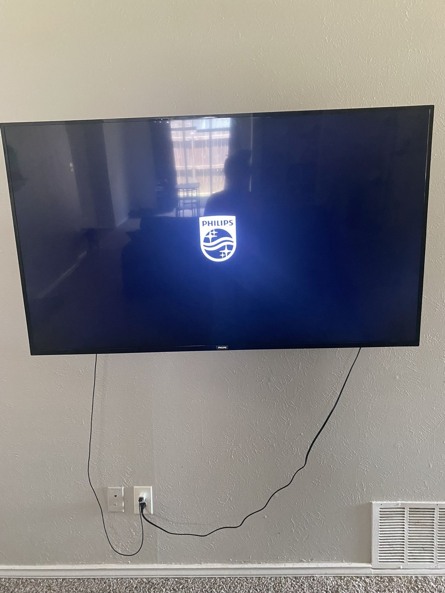 Phillips 65 Inch Smart Tv for Sale in Garland, TX - OfferUp