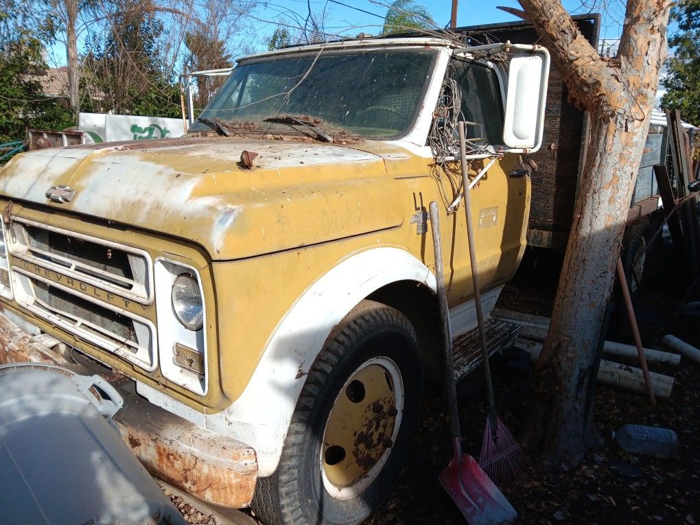1967 Chevy 5 Ton for Sale in Fresno, CA - OfferUp
