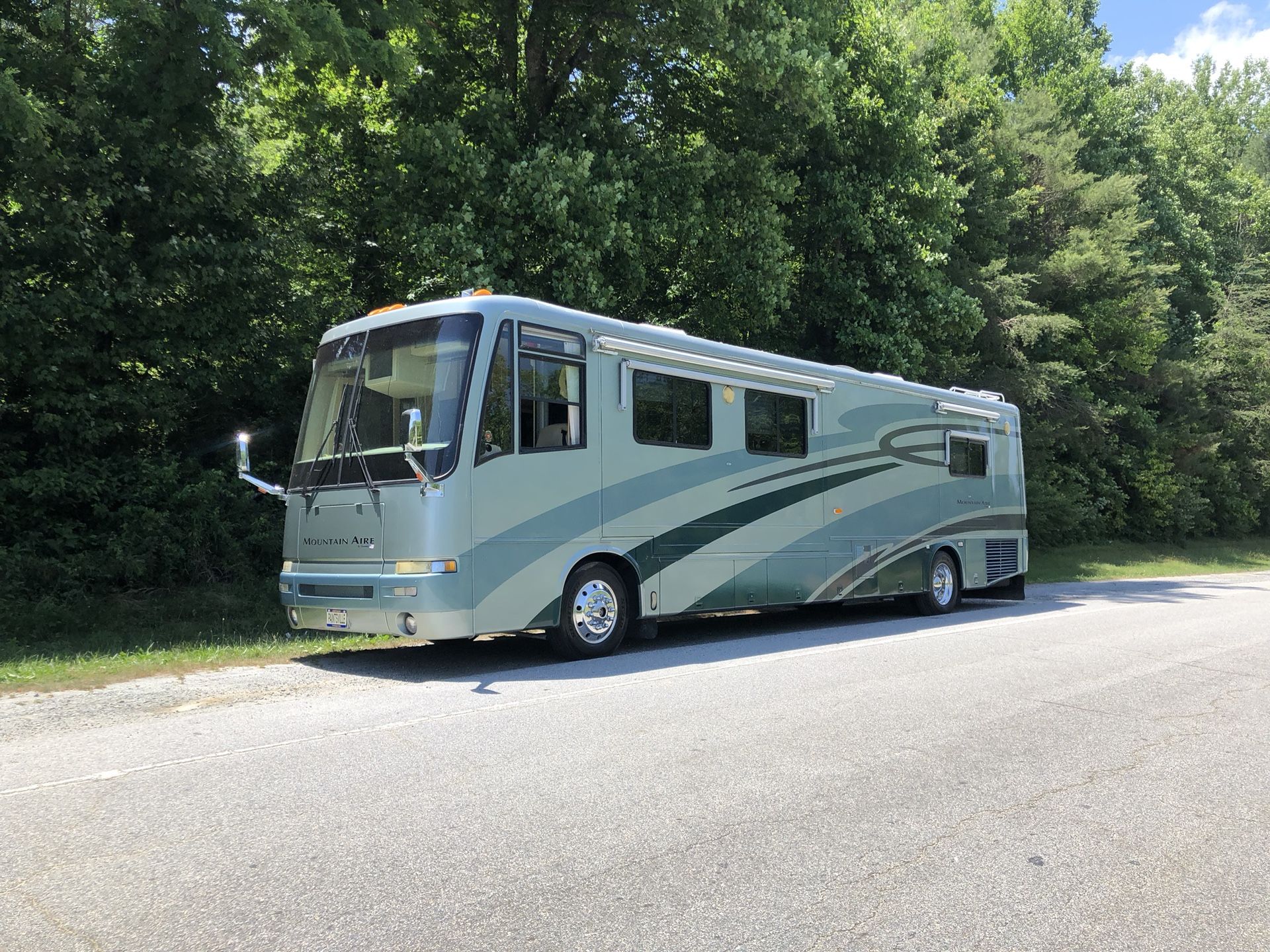 Newmar mountain air 2001 40ft motorhome RV spartan chasis with Cummins ...