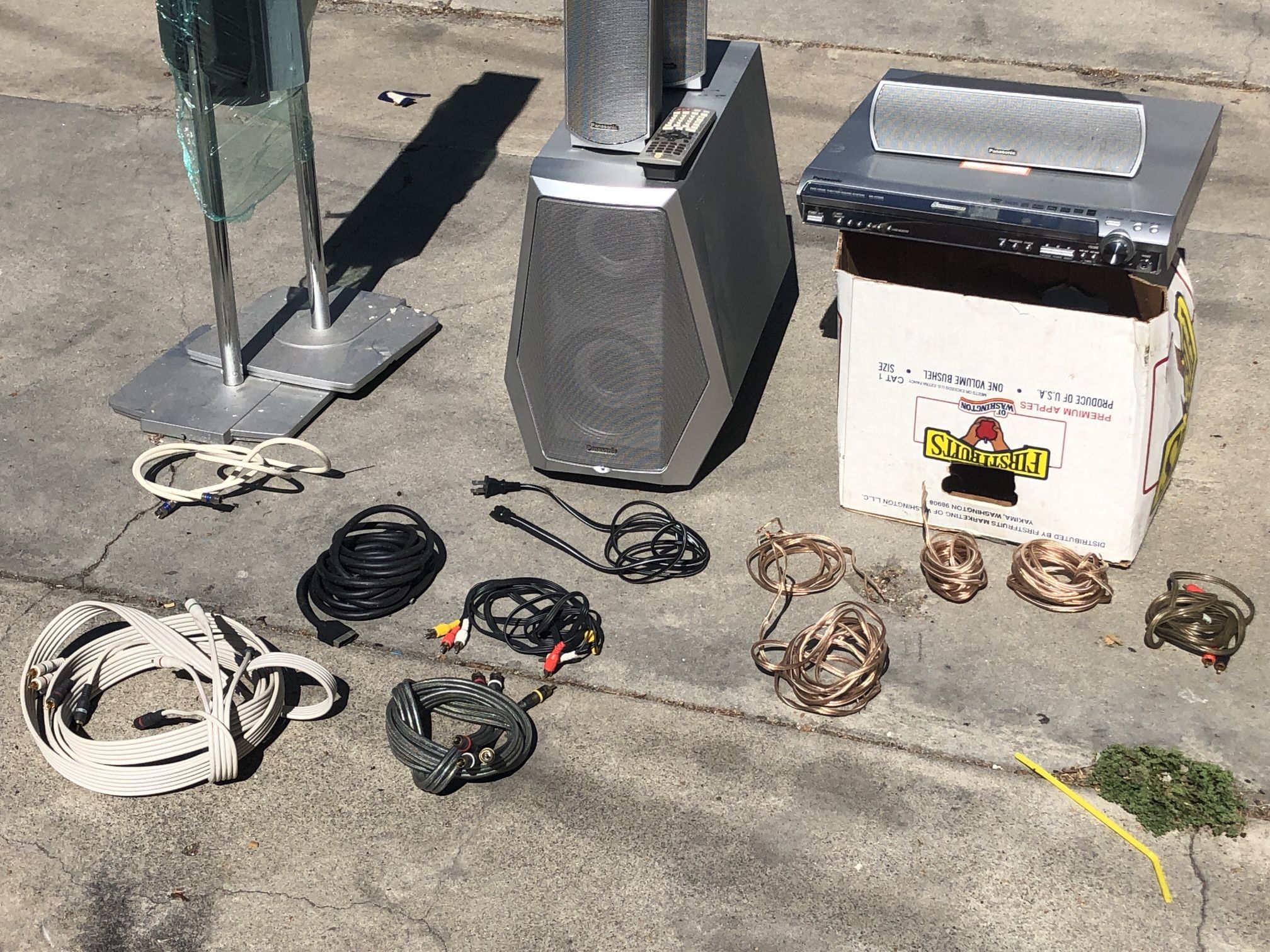 Panasonic SA-HT930 surround sound system-complete for Sale in Long ...