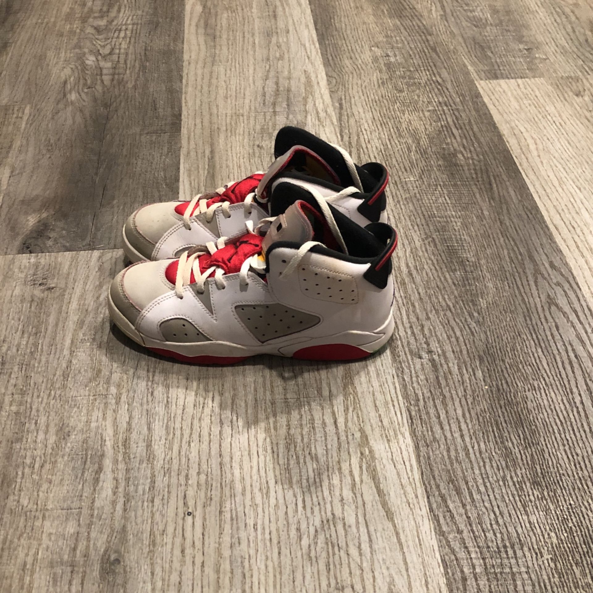 Bugs Bunny 6s