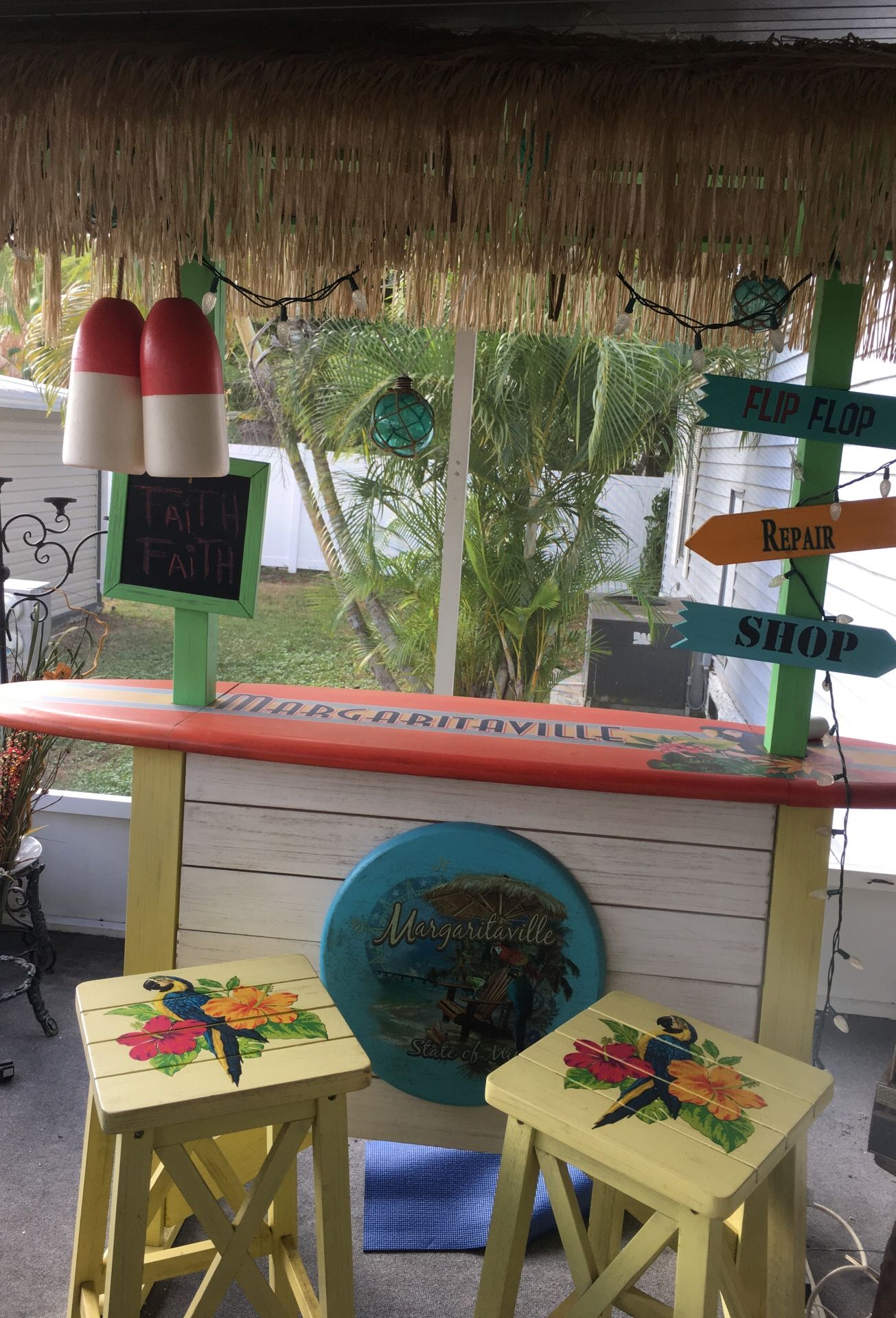 Complete Jimmy Buffett bar handpainted by Jimmy Buffett’s artist ...
