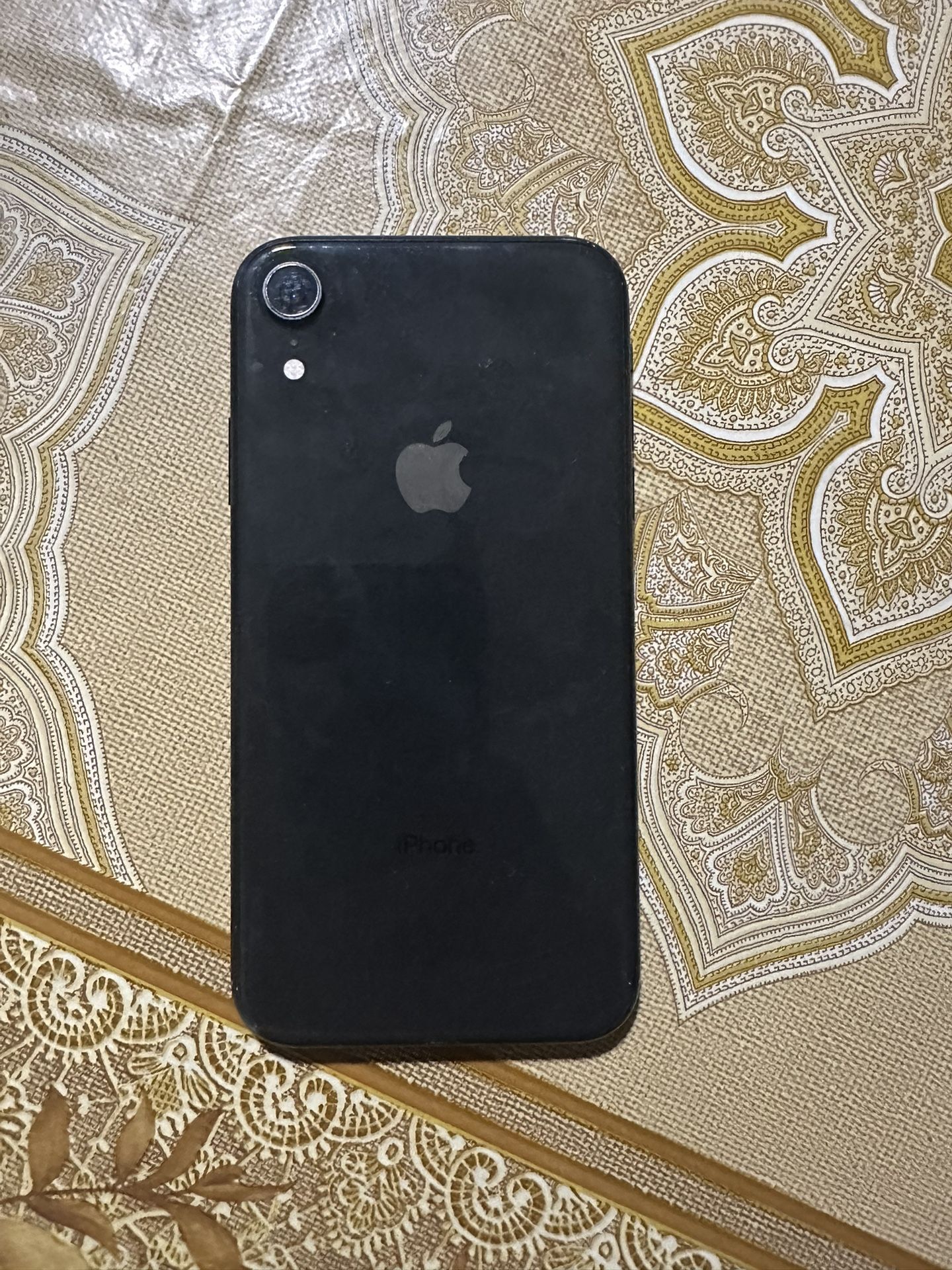 iPhone XR Unlocked 64g for Sale in Camarillo, CA - OfferUp