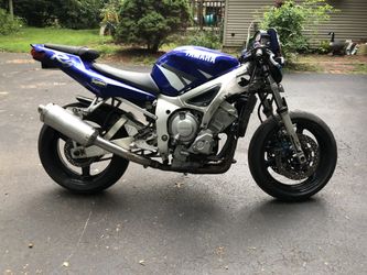 Yamaha R6 Street Fighter