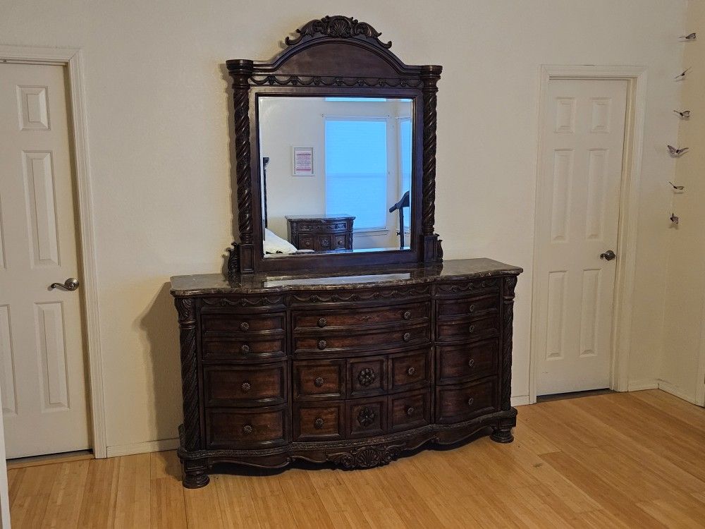 North Shore Bedroom Set (7 Piece, Ashley Furniture) for Sale in ...