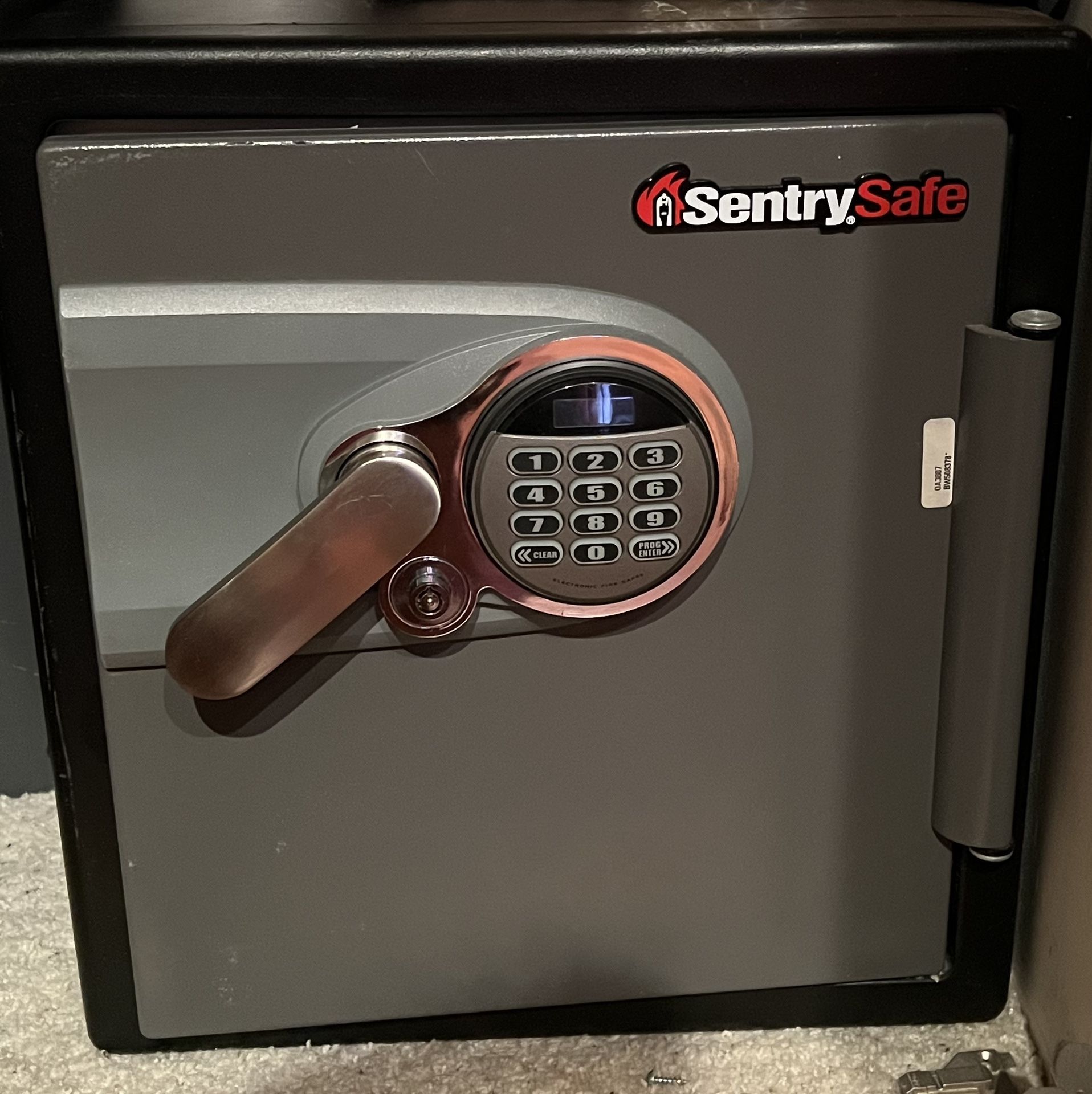 Sentry safe Fire-safe Model 0A3807 (with Digital Push Button + 3 Keys ...