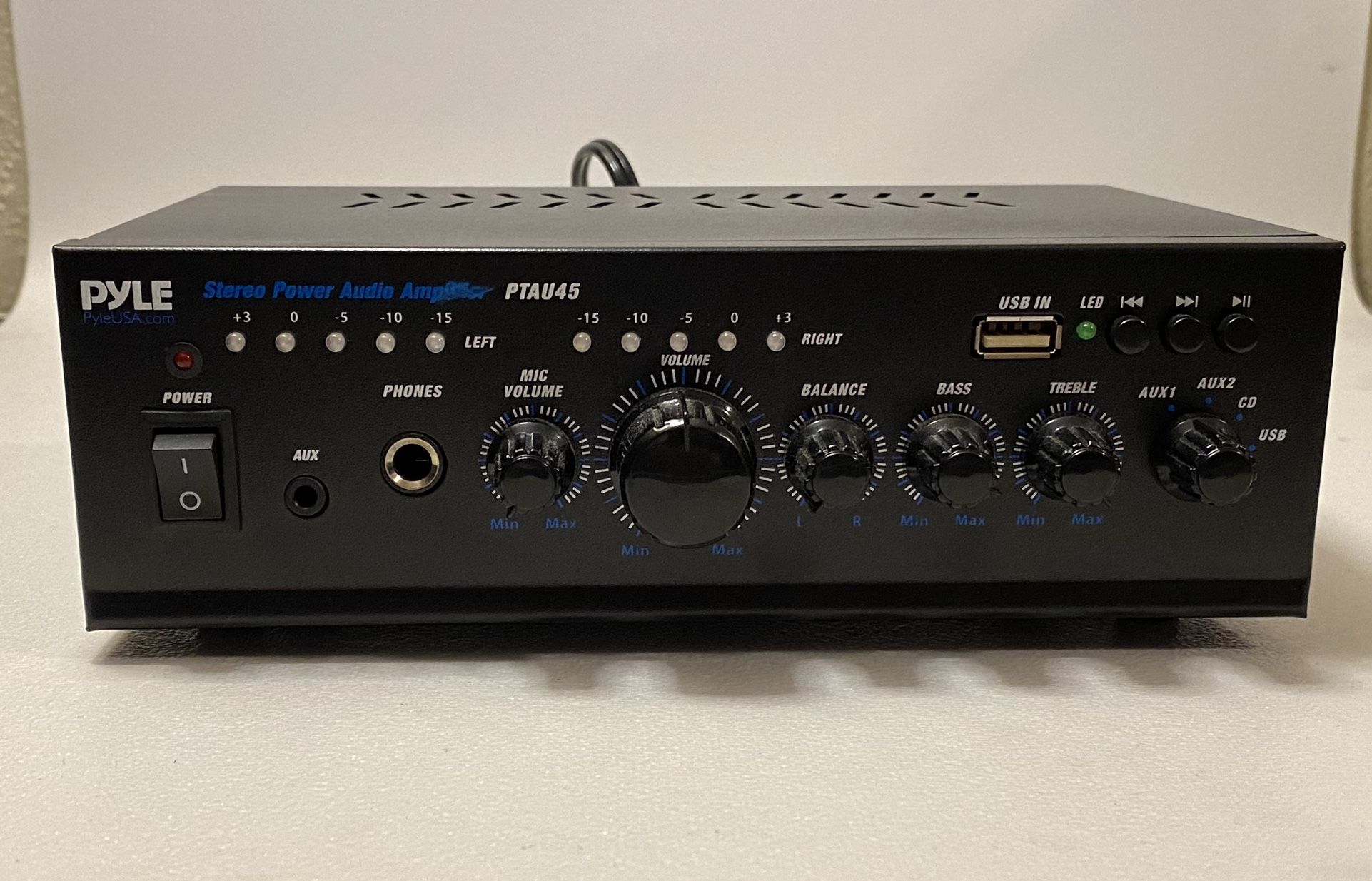 Pyle Stereo Amplifier 2x120w for Sale in San Antonio, TX - OfferUp