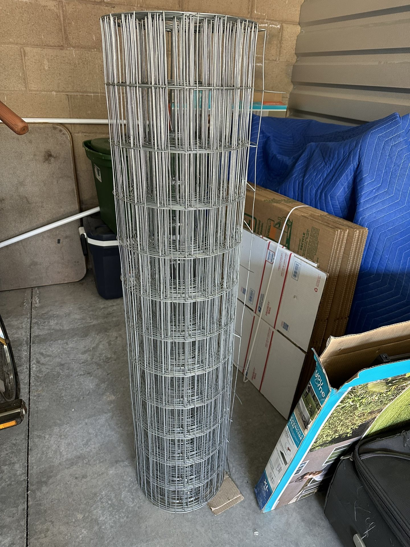 4’ Fence Roll x50ft for Sale in Burbank, CA - OfferUp