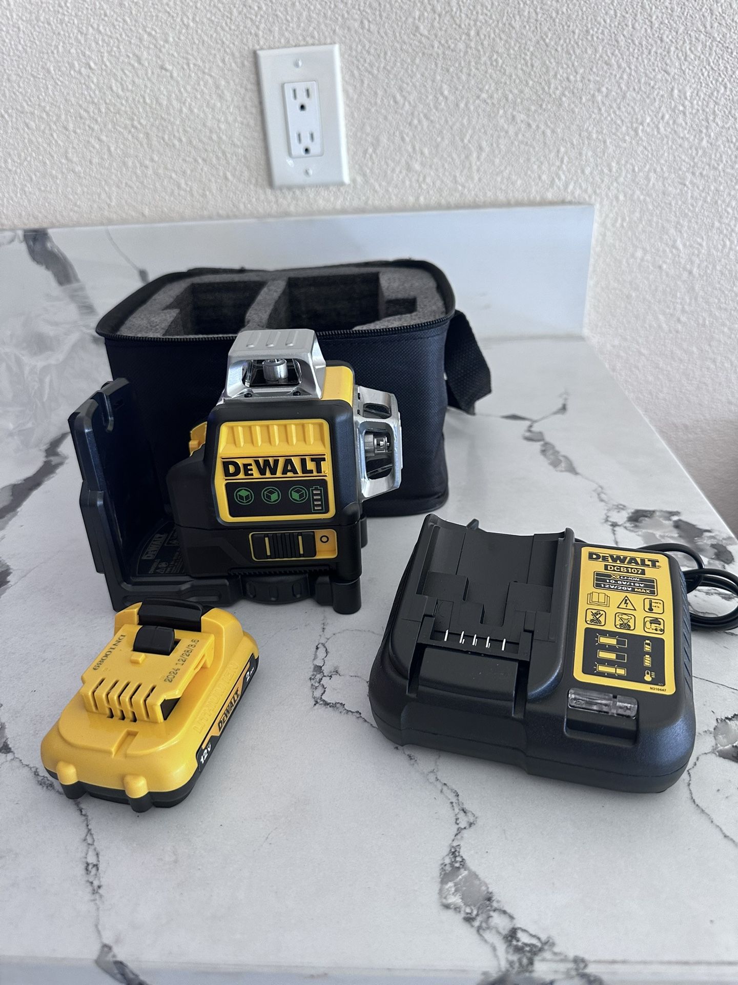 Dewalt Level Laser for Sale in El Cajon, CA - OfferUp