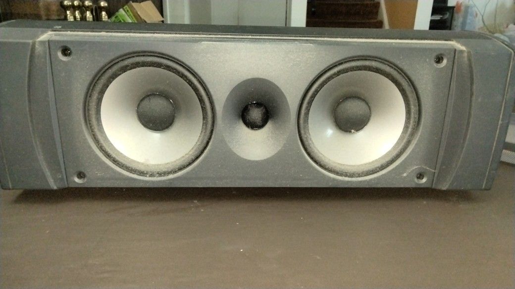 INFINITY CENTER CHANNEL SPEAKER for Sale in Bolingbrook, IL - OfferUp