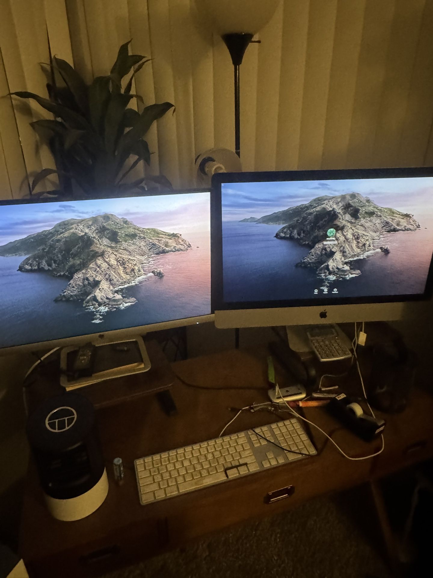 27inch imac with 27inch 2nd monitor keyboard and mouse for Sale in ...
