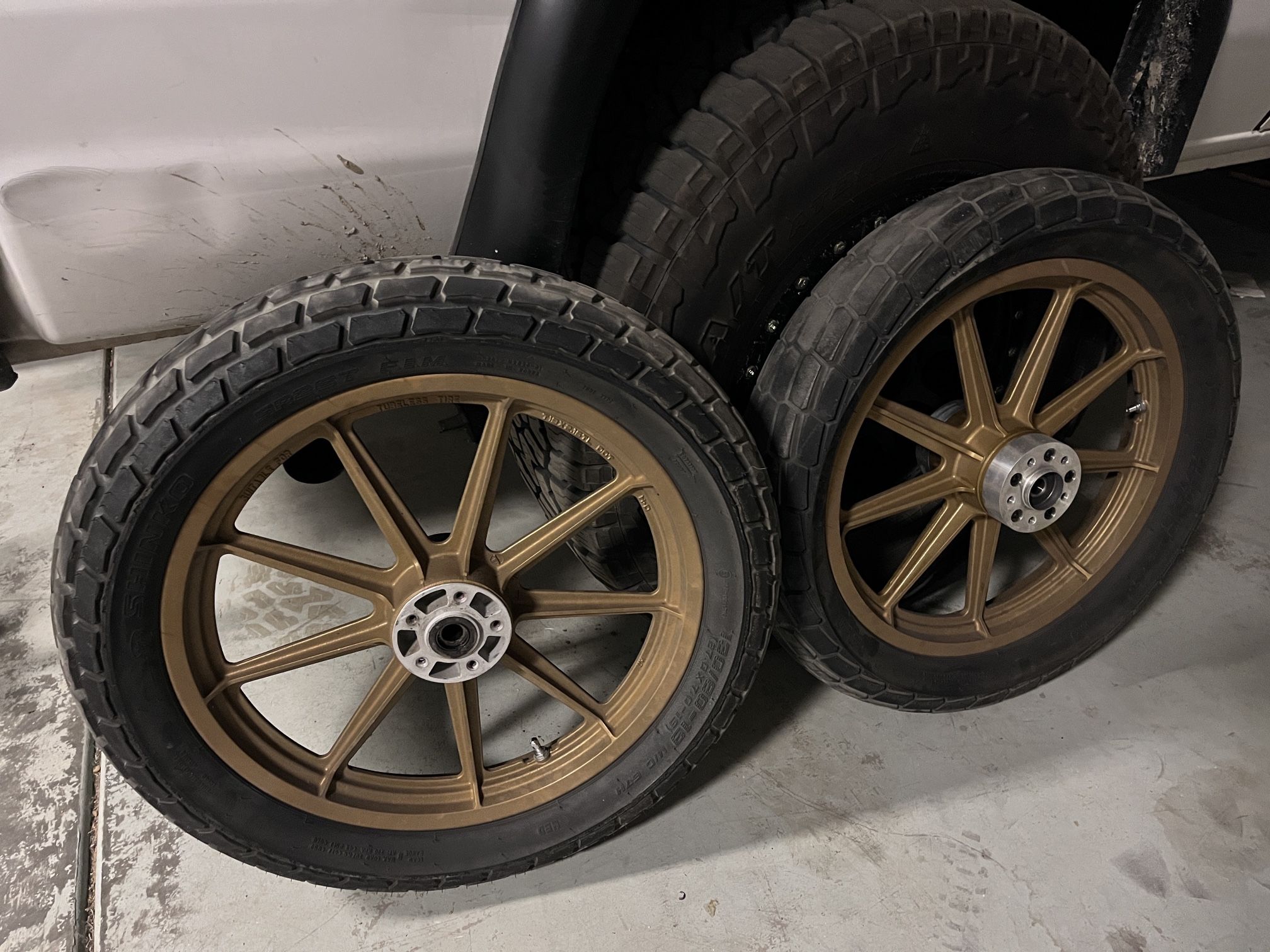 Gold 19” Harley Davidson mags for Sale in Apple Valley, CA - OfferUp