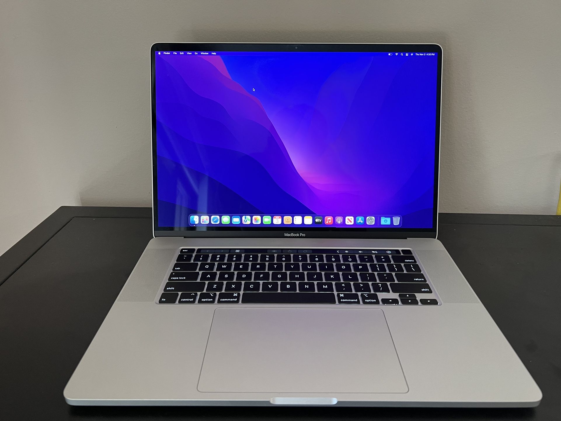 2019 MacBook Pro 16” for Sale in Aloma, FL - OfferUp
