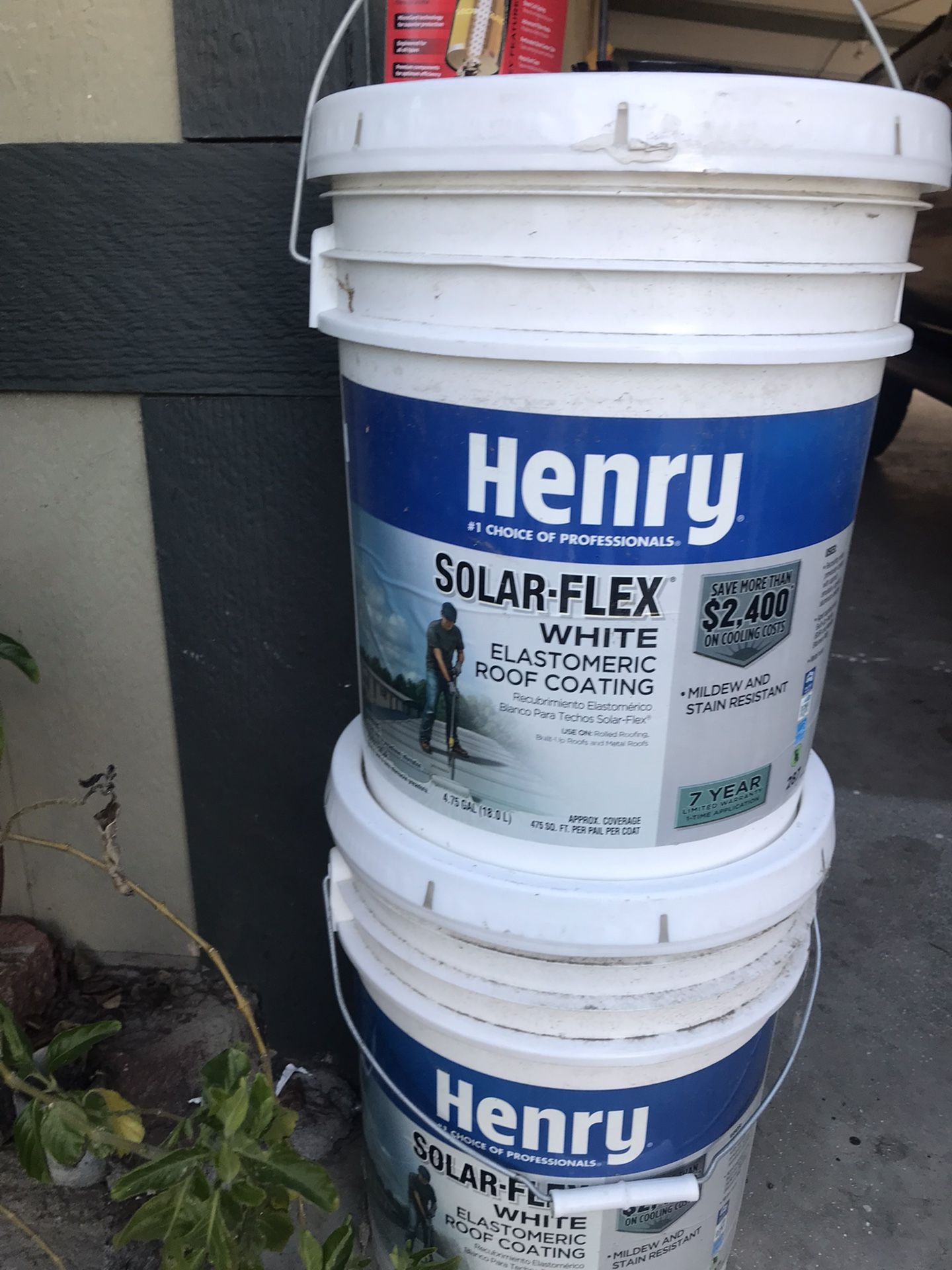 Henry solar flex white for Sale in Moreno Valley, CA - OfferUp