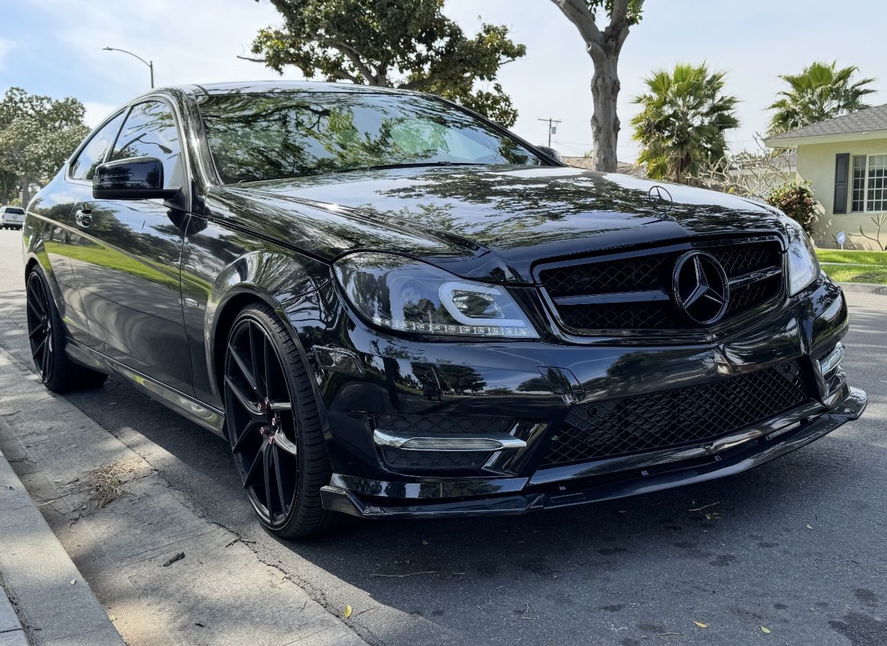 2012 Mercedes-Benz C-Class for Sale in El Monte, CA - OfferUp