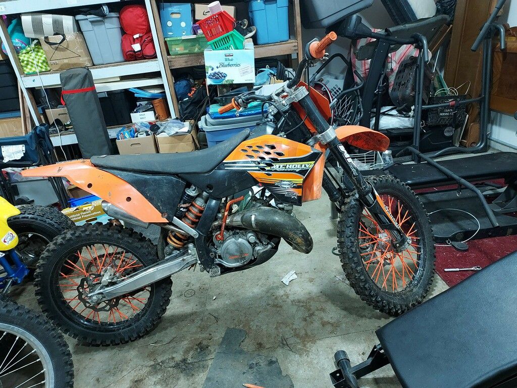 READ DISCRIPTION !!!! GREAT DEAL ....... I Have Two Dirt Bikes 2007 144 ...