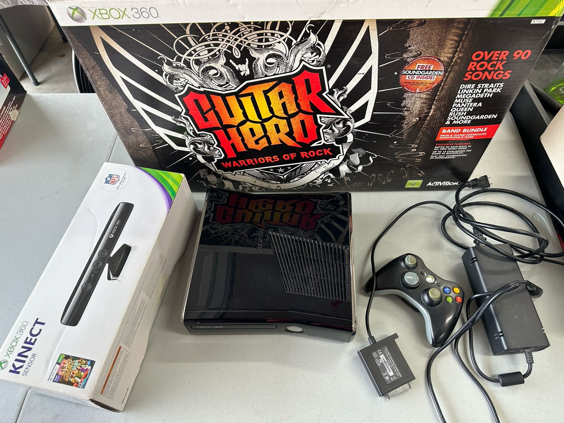 Original Owner Xbox 360 -250 Gb W/Kinect And Other Stuff. No Games for ...