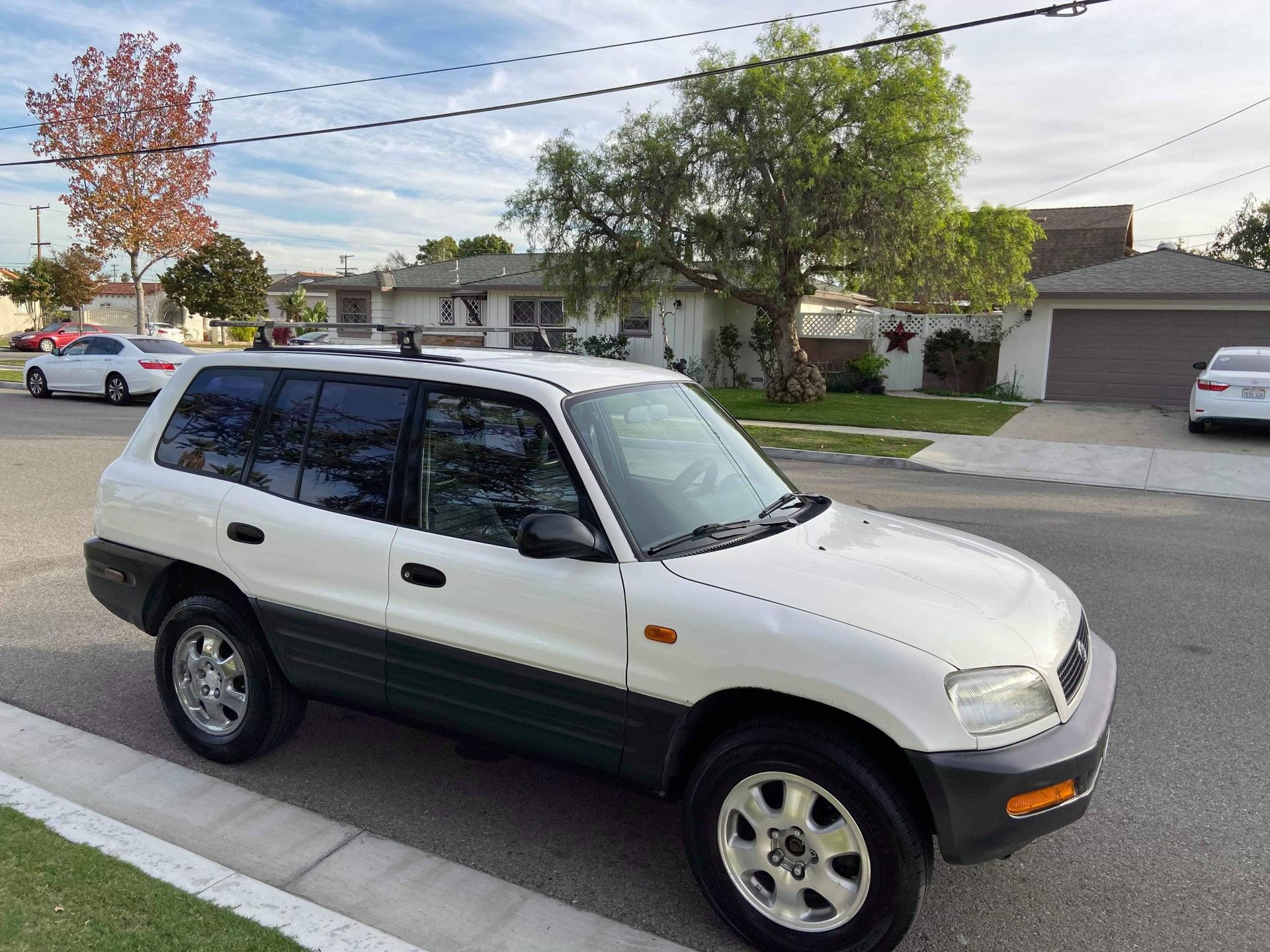 1997 Toyota Rav4 for Sale in Huntington Beach, CA - OfferUp