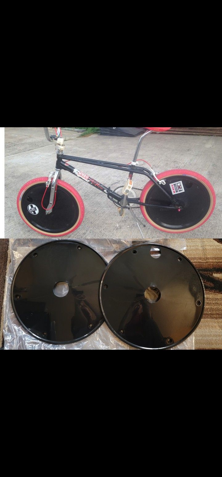 NEW Bicycle Bmx Oldschool Wheel Covers Black for Sale in Huntington ...