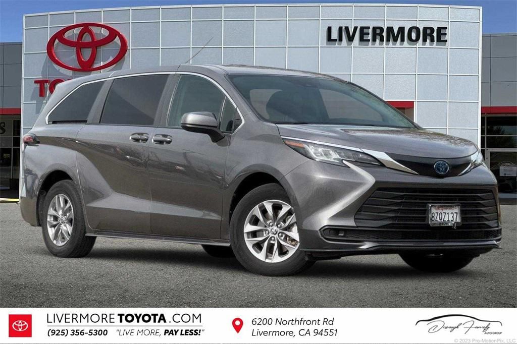 2017 Toyota Sienna for Sale in Livermore, CA - OfferUp