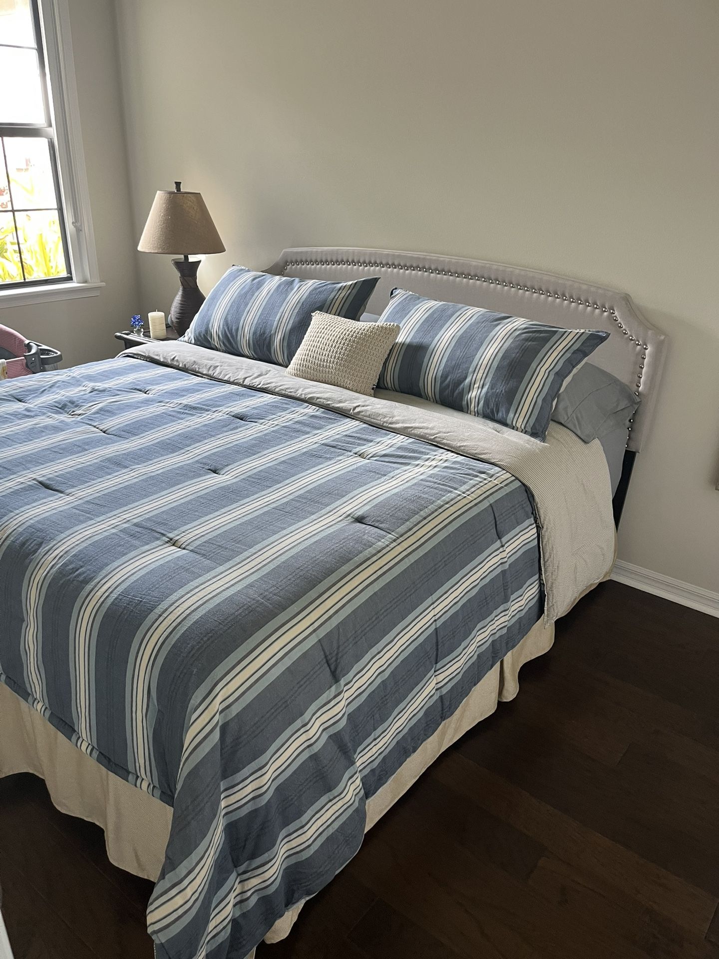 Beautiful King Bed Frame And Mattress for Sale in Boca Raton, FL - OfferUp