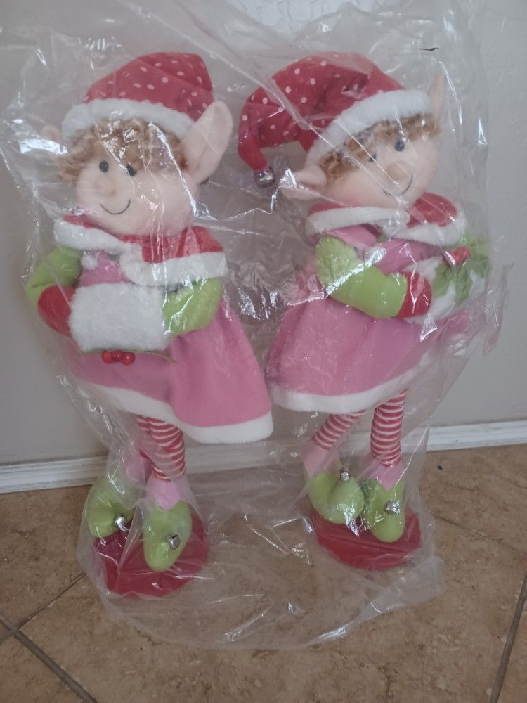 Christmas Elf Studio 33 Set of 2 for Sale in Avondale, AZ - OfferUp