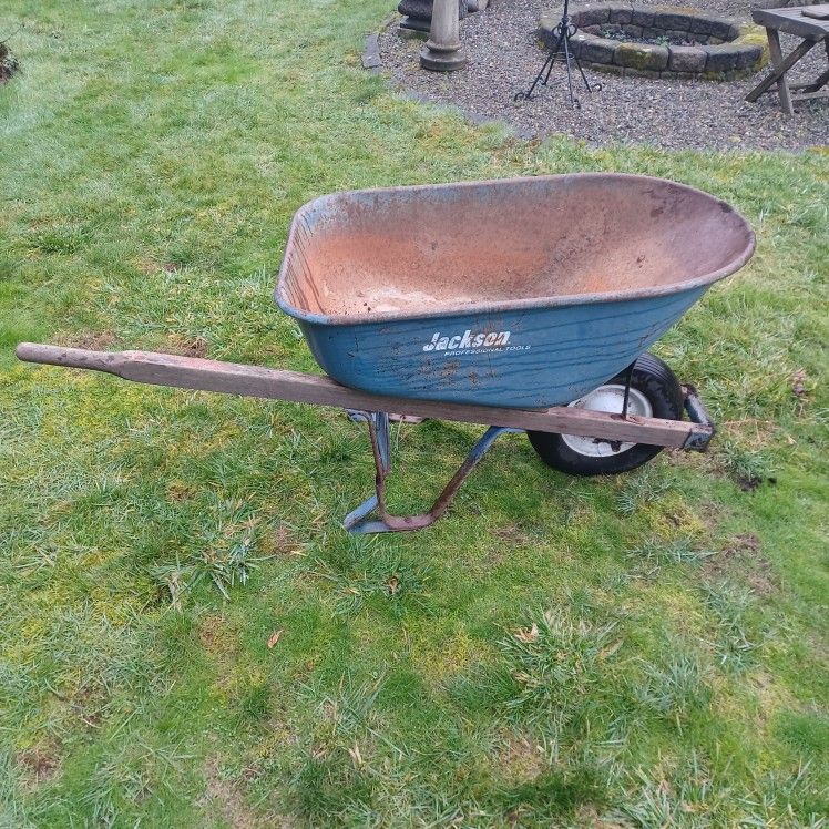 Free Jackson Wheelbarrow for Sale in Kenmore, WA - OfferUp