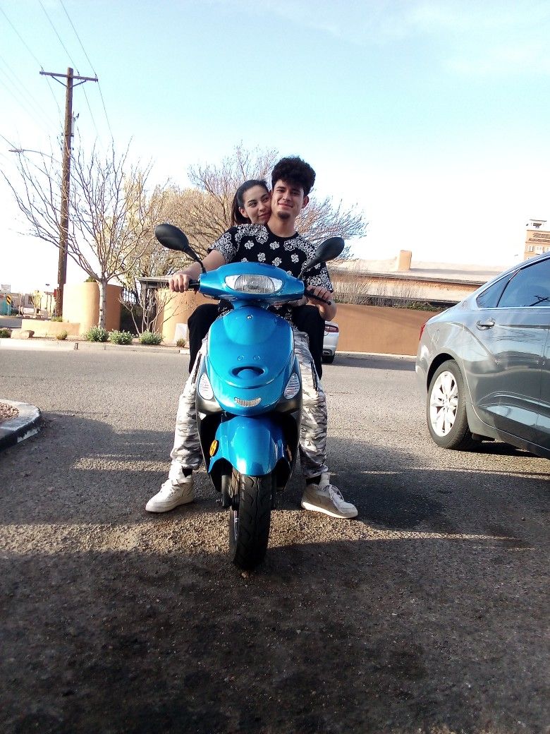 50cc Moped for Sale in Albuquerque, NM - OfferUp
